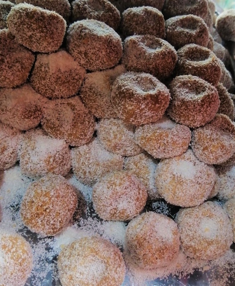 Badayuni Pera Mardan - Famous Sweets